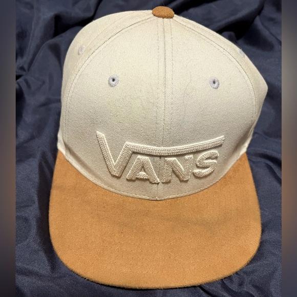 Vans | Accessories | Vans Baseball Capadjustablebeigeauthenticno Rips ...